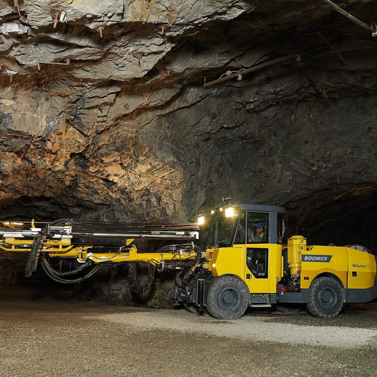 Simba S7 - Maquinarias MGA